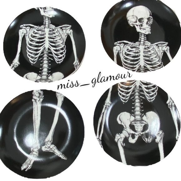 Ciroa | Dining | Set Of 4 Wicked Ciroa Porcelain Skull Skeleton ...